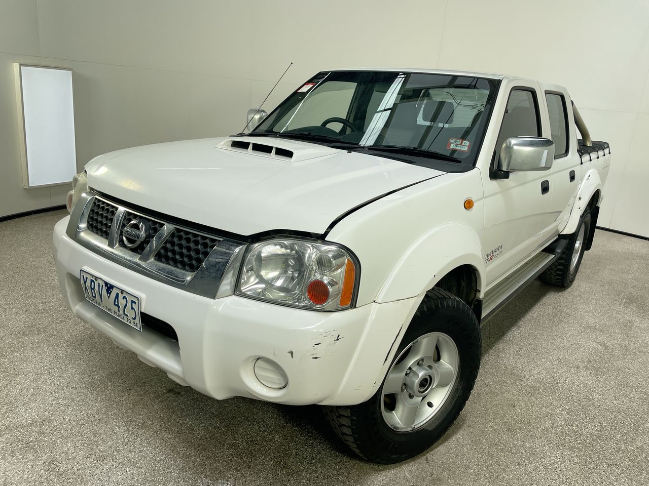 2009 Nissan Navara 4X4 ST-R D22 Turbo Diesel Manual Dual Cab Auction ...