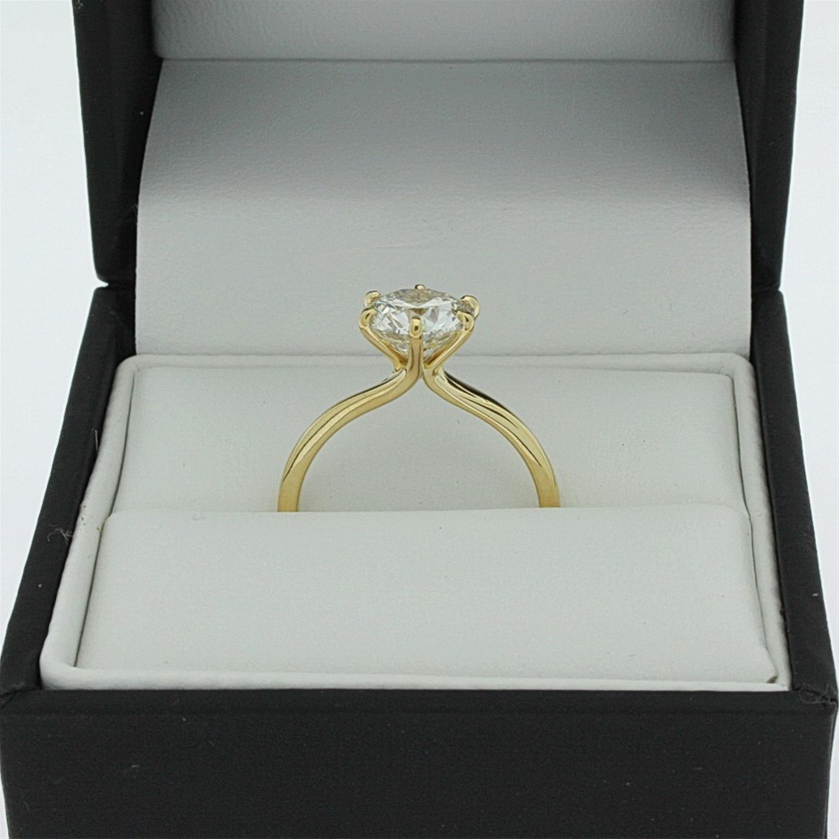 2.00 Carats 18K yellow Diamond Solitaire ring IGI certified Auction ...