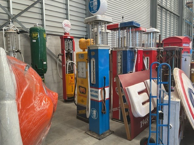 Neptune Fuel Bowser Auction (0027-9056887) | Grays Australia