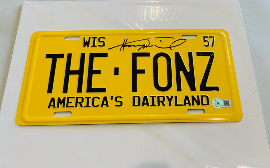 Henry Winkler Signed "Happy Days" full size metal number plate Auction ...