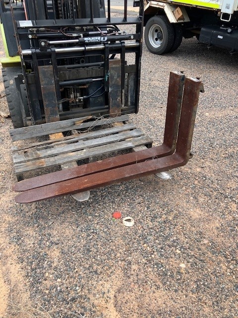 Fork Lift Tynes - 1220mm (L), 120mm (W) (Gladstone) Auction (0109 ...