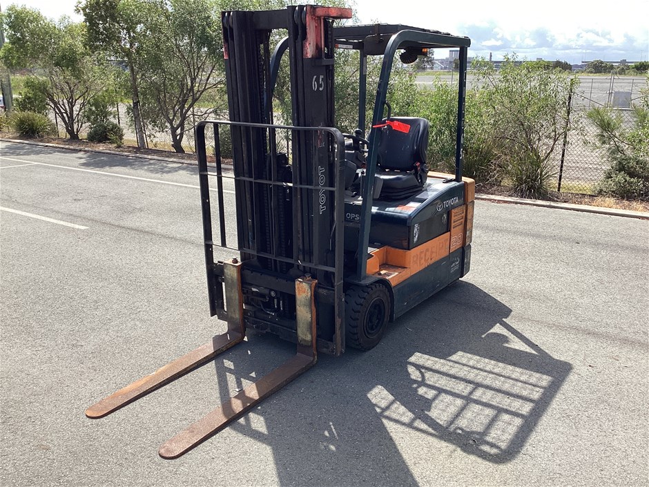 Toyota 7FBE20 3 Wheel Counterbalance Forklift Auction (0006-7056293 ...