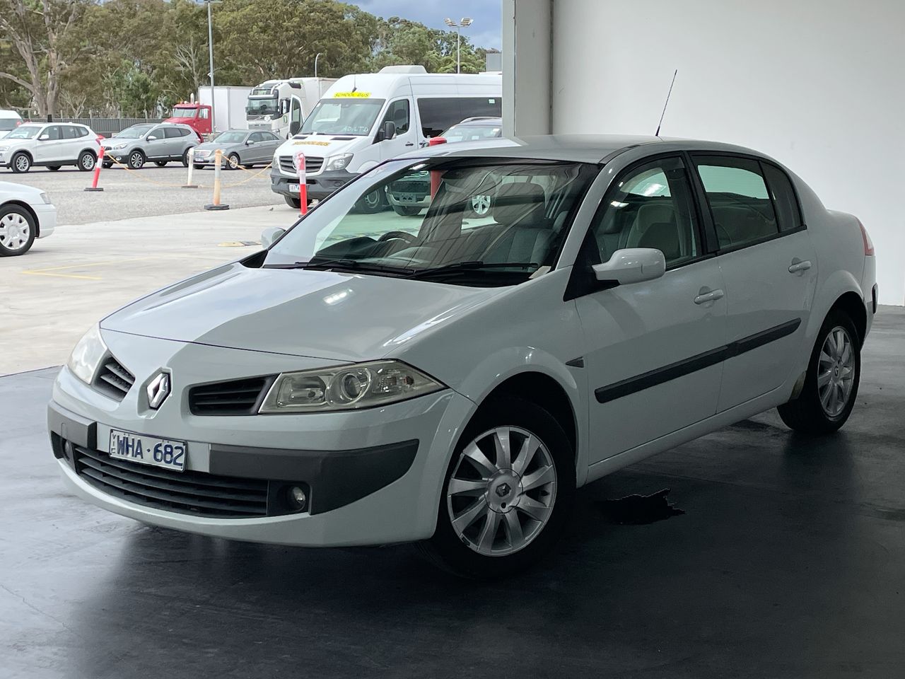 2007 Renault Megane Expression Turbo Diesel Automatic Sedan Auction ...