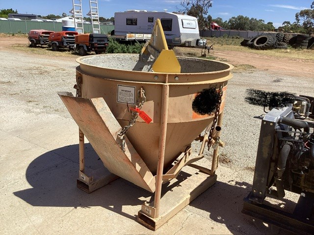Concrete Skip 1m3 - Dual Discharge Auction (0015-3031972) | Grays Australia