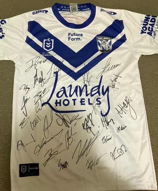 CANTERBURY BULLDOGS 2025 SQUAD SIGNED JERSEY Auction (0002-2565821) | Grays Australia