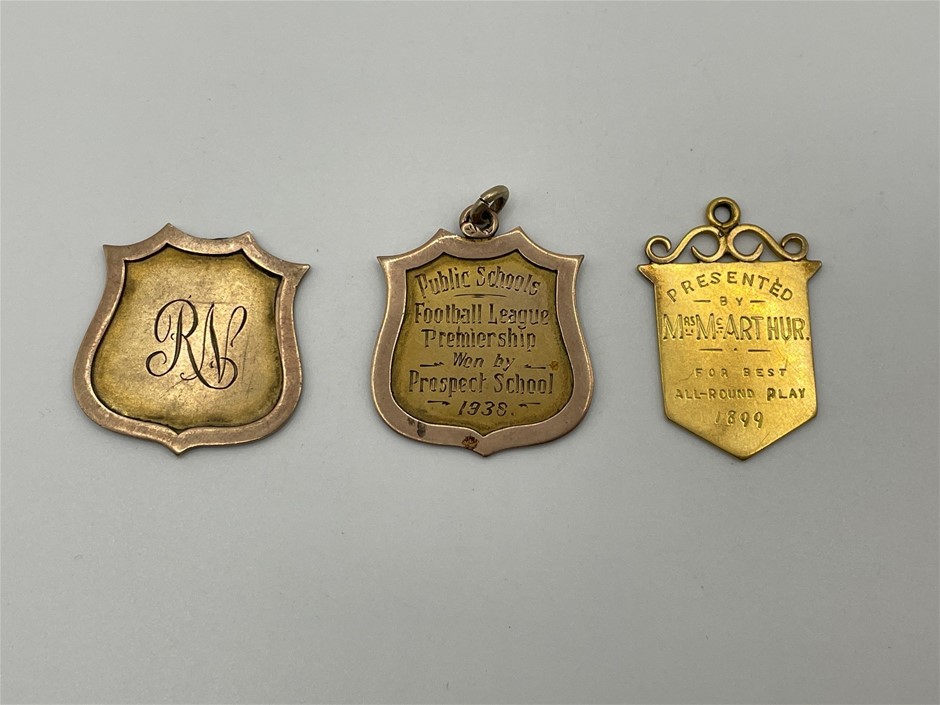 3 x asstd. Football 9Ct Gold Medals. C:1899-1938. Approx. 20.7gm ...