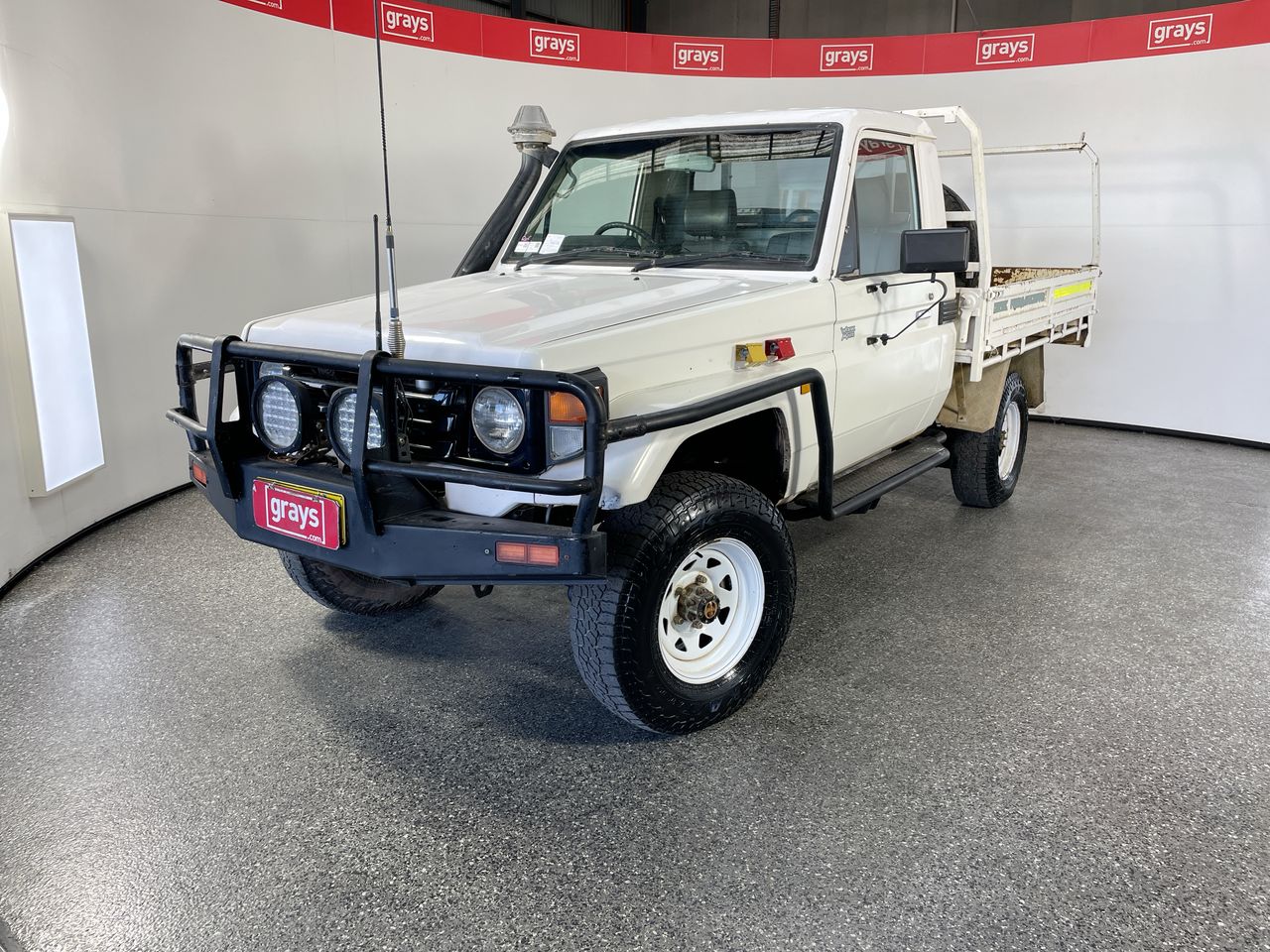 2006 Toyota Landcruiser (4x4) HZJ79R Manual Cab Chassis