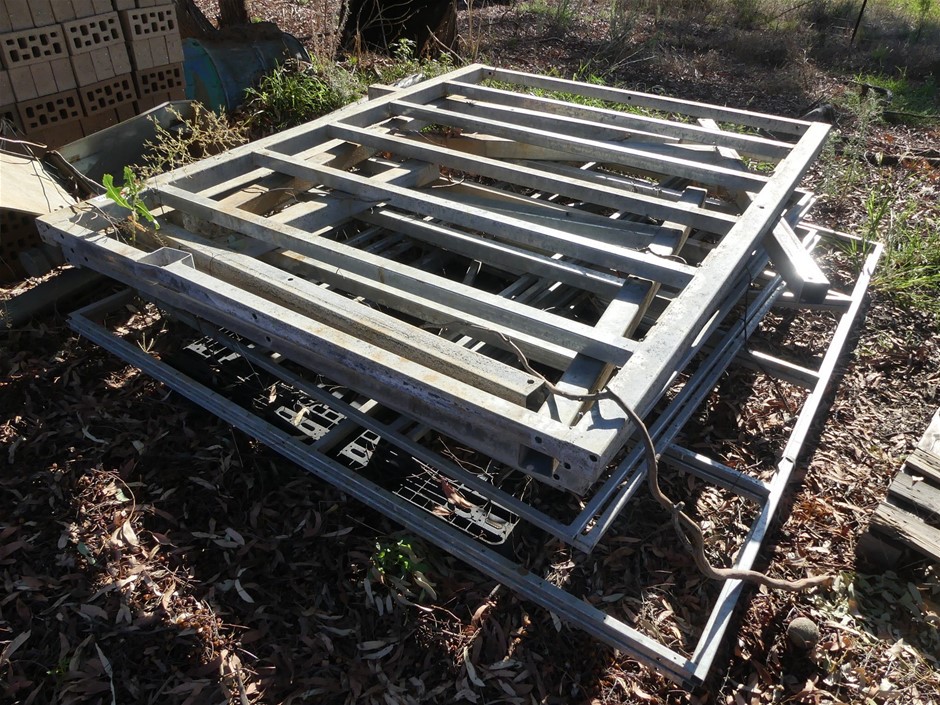 Galvanised RHS Decking Frames (Assorted) Auction (0610-5059423) | Grays ...
