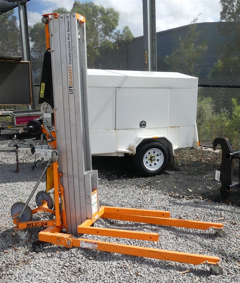 2018 Liftsmart MLC25 Material Lift - 24ft (7.3m) (Arndell Park) Auction ...