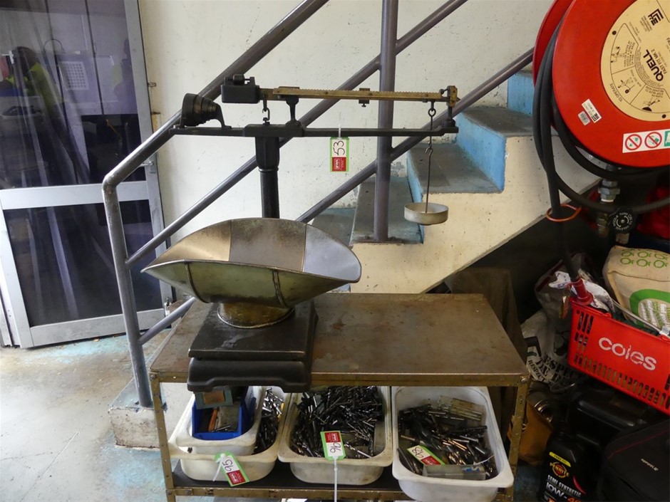 Avery Parts Counting Balance Scales on Metal Stand Auction (0053 ...