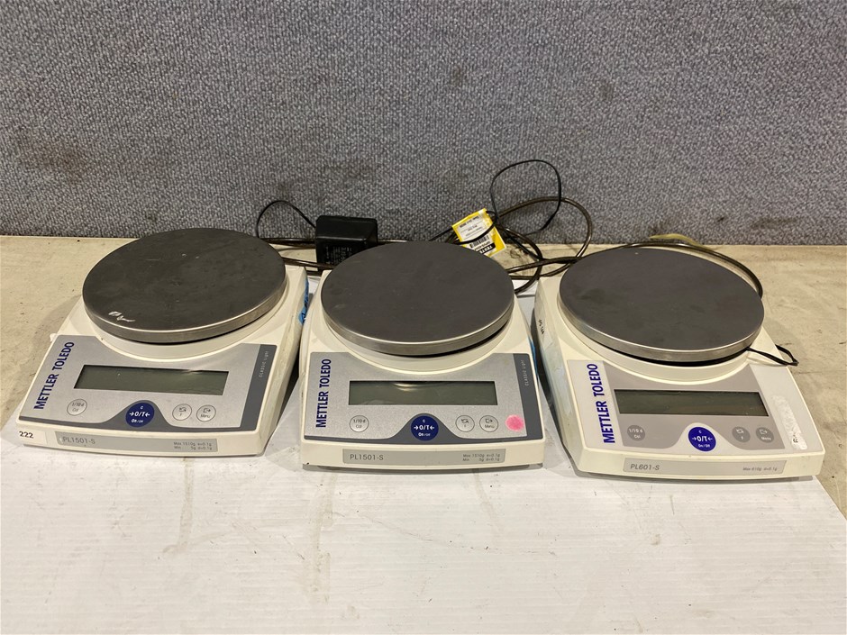Mettler Toledo Digital Scales x 3 Auction (0013-8020195) | Grays Australia
