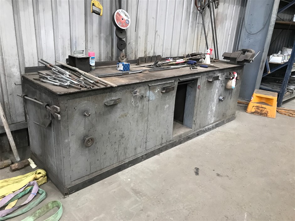Steel Fabricated Workbench with Dawn 125mm off Set Vice Auction (0164 ...