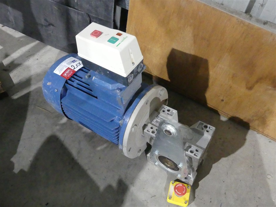 EMT Power Drive Motor And Gear Box Assembly - Unused Auction (0225 ...