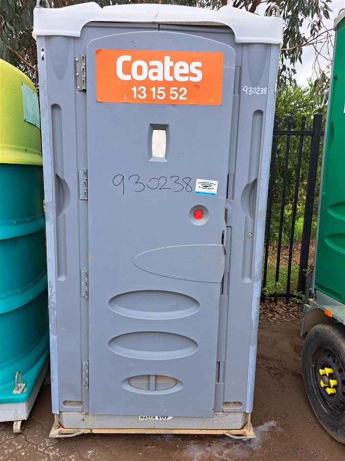 FORMIT PB28 Toilet Portable - Fresh Water Flush Auction (0032-5059666 ...