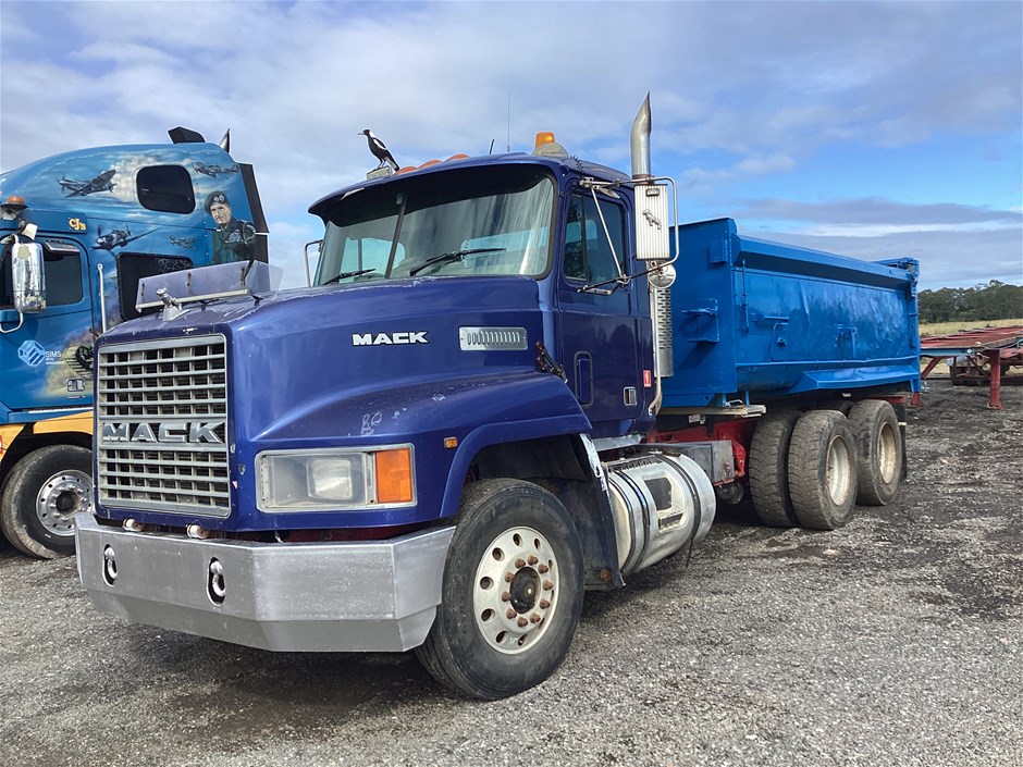 1994 Mack CHR 6 x 4 Tipper Truck Auction (0065-7057427) | Grays Australia