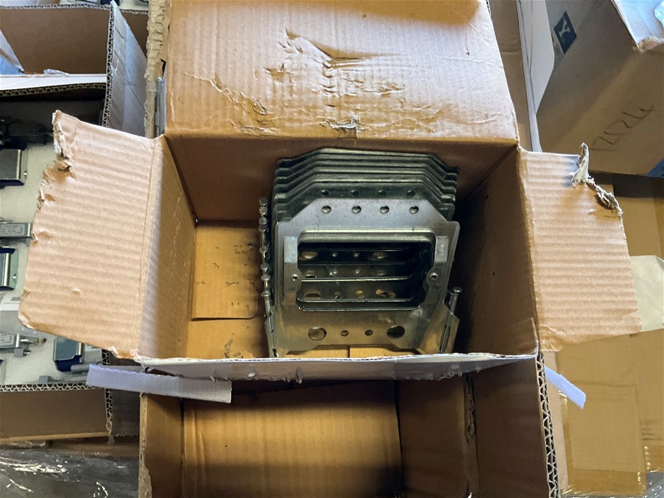 5x Boxes of Nail Brackets Auction (0294-3032990) | Grays Australia