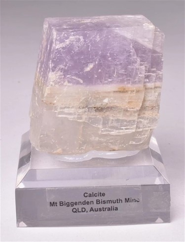 AUSTRALIAN NATURAL CALCITE ON STAND Auction (0014-2567345) | Grays ...