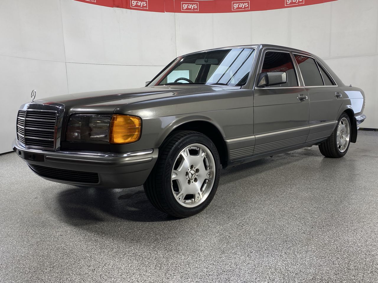 1981 Mercedes 380E Automatic Sedan Auction (0001-60012833) | Grays ...