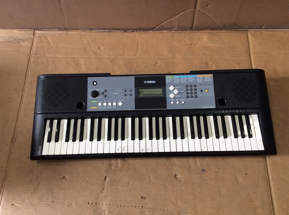 Yamaha PS R-E233 Digital Keyboard Auction (0009-2567510) | Grays Australia