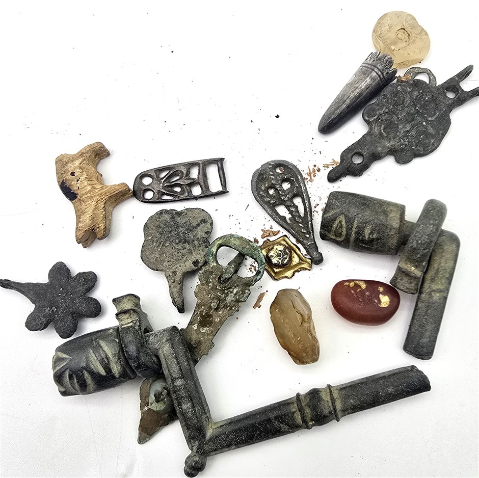 14th CENTURY AND EARLIER MEDIEVAL COLLECTION OF ASSORTED ITEMS Auction ...