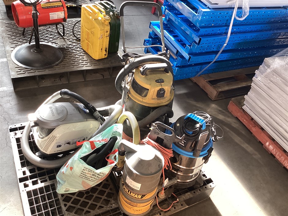 Shop Vacuum, Wet And Dry Vacuum, Back Pack Vacuum, Qty x 4 Auction ...