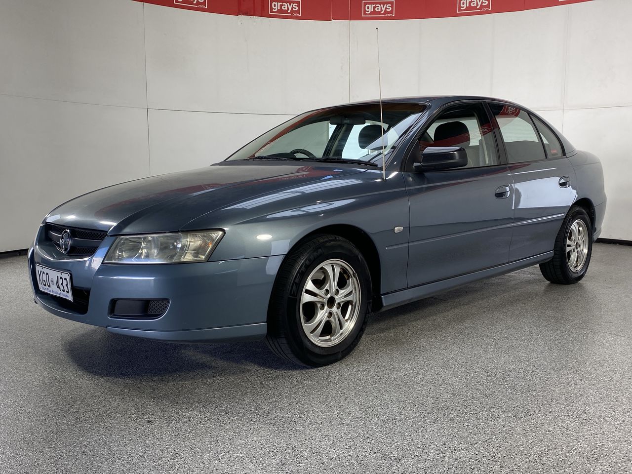 2005 Holden Commodore Executive VZ Automatic Sedan Auction (0001 ...