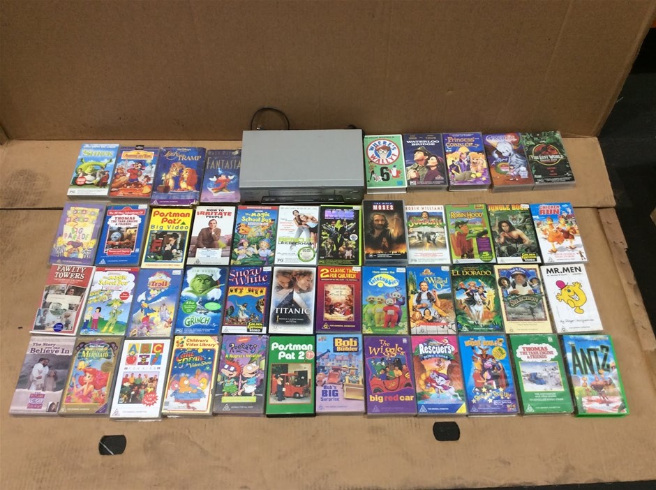 Mixed Different types of movie DVDs Auction (0036-2568501) | Grays ...