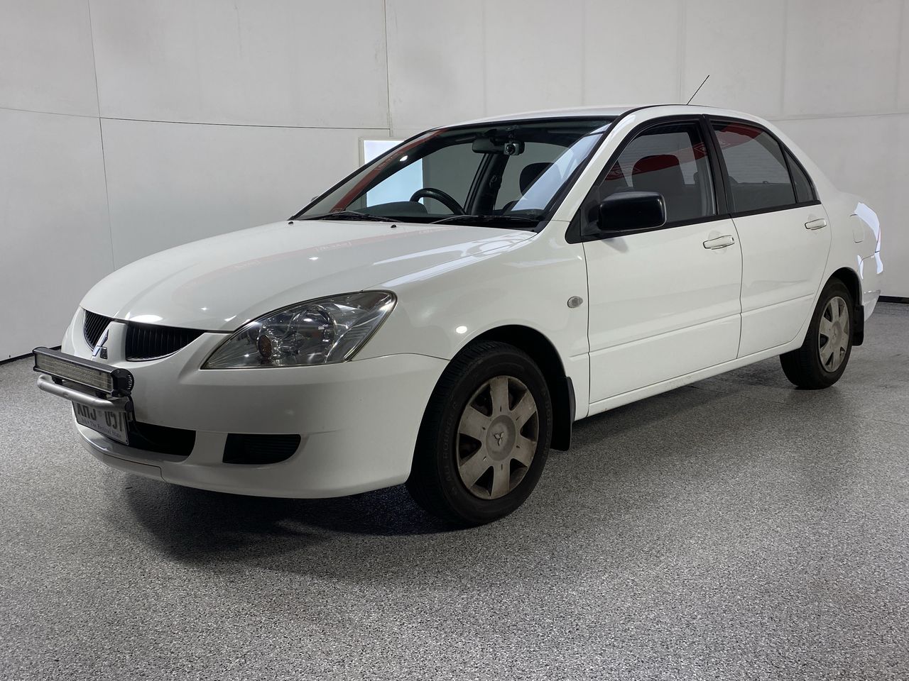 2004 Mitsubishi Lancer ES CH Manual Sedan Auction (0001-60047839 ...
