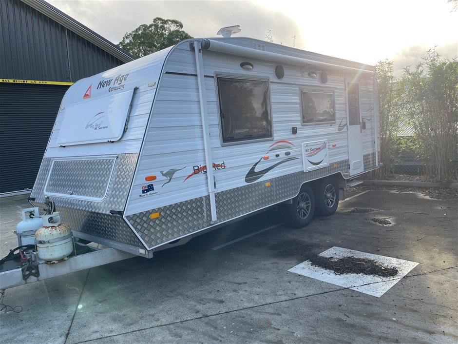 2013 New Age Big Red 18 Series Caravan Auction (0001-10348711) | Grays ...