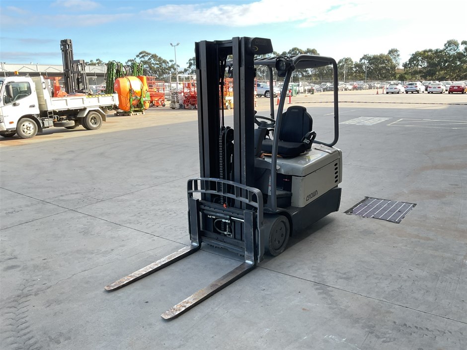 Crown SC 4500 Series 3 Wheel Counterbalance Forklift Auction (0001 ...