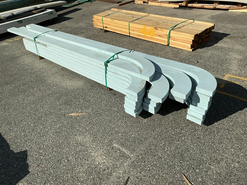 Timber Bundle Design Pine Various Lengths Auction (0025-9059896 ...