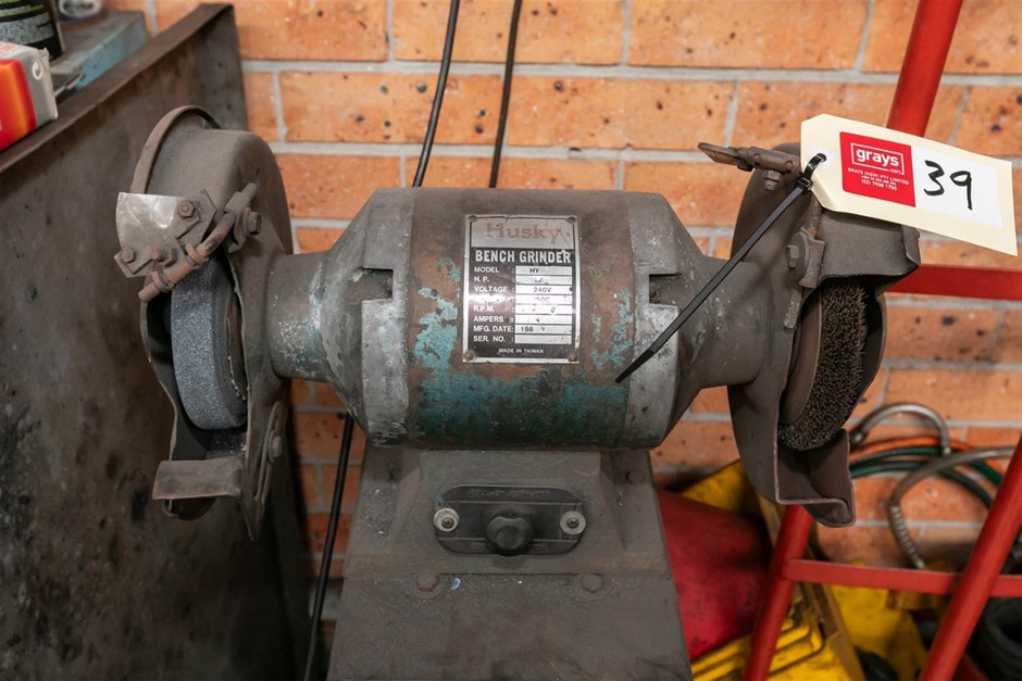 Husky HV8C Pedestal Double Ended Grinder Auction (0039-5059848) | Grays ...
