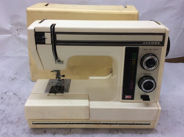 Janome Sewing Machine Auction (0014-2569164) | Grays Australia
