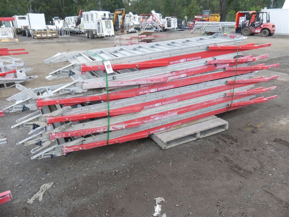 SAFE SMART Adjusta Stairs Alloy Access Stairs System Auction (0302 ...