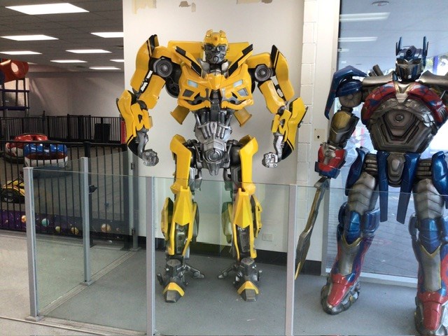 Bumble Bee Statue Auction (0007-8020562) | Grays Australia