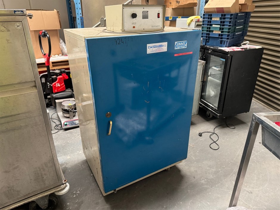 LABEC Incubator Unit Auction (0131-5060164) | Grays Australia