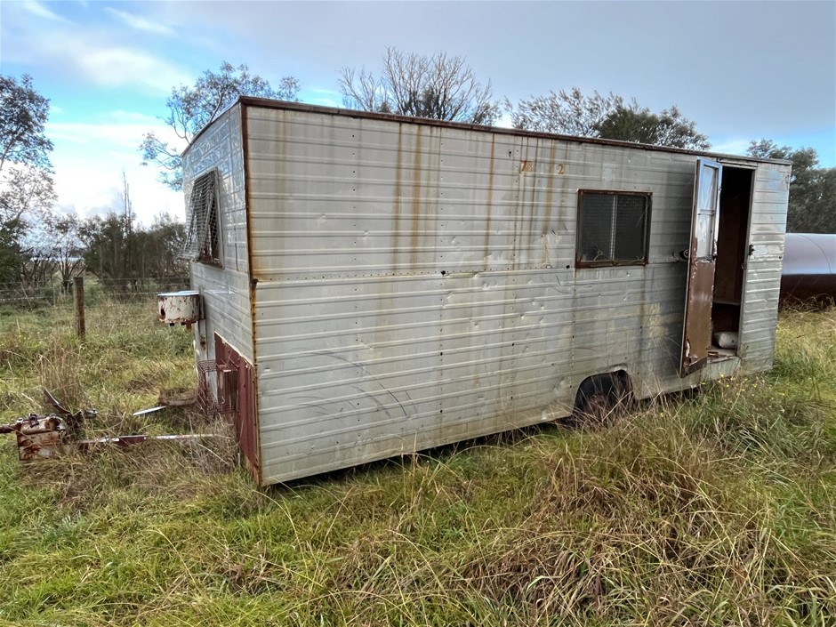 Mobile Site Hut Auction (0137-3033988) | Grays Australia