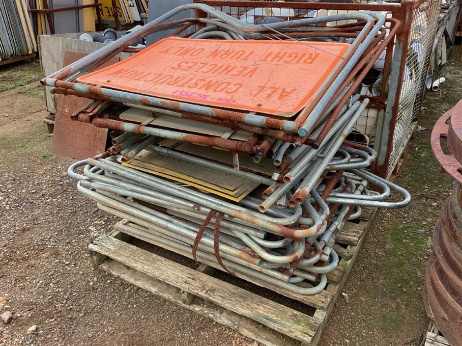 A Quantity of Signs with Steel Frames Auction (0100-3033865) | Grays ...