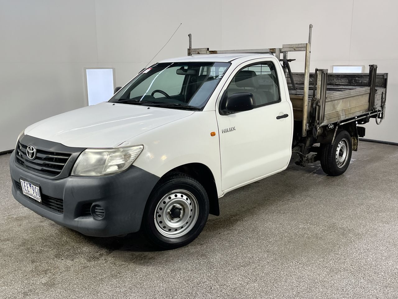 2015 Toyota Hilux Workmate TGN16R Manual Cab Chassis Auction (0001 ...