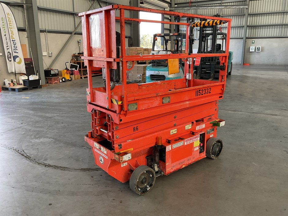 2015 JLG R6 Scissor Lift Auction (0005-3034178) | Grays Australia