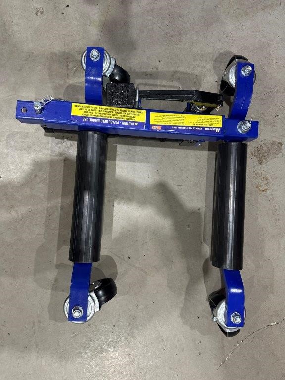 4 x MECHPRO Vehicle Positioning Jacks Auction (0039-7058392) | Grays ...
