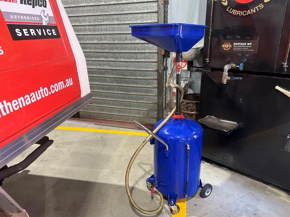 MECHPRO Oil Drainer, Self Evacuating 50L capacity Auction (0017-7058392 ...