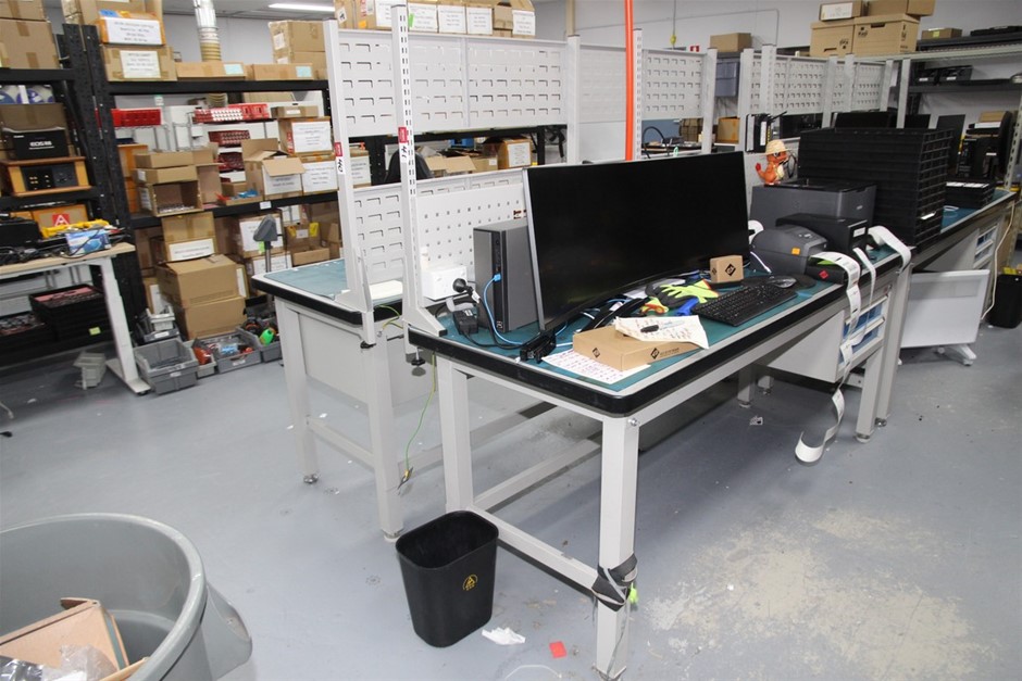 STORMAX Technician Work Table with Antic-Static Mat Auction (0041 ...