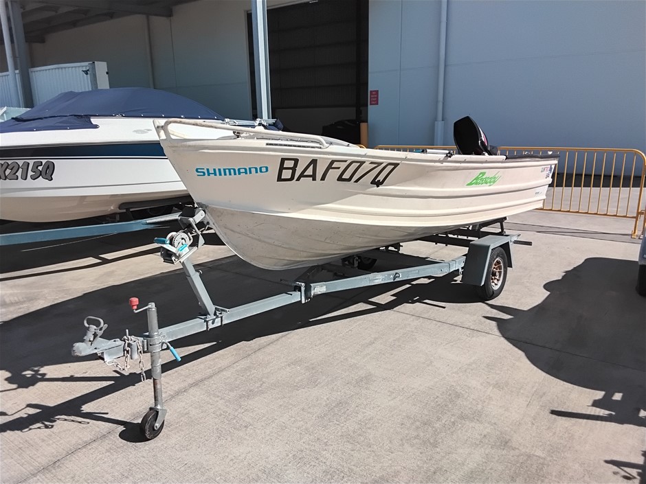 Quintrex Runabout Auction (0001-50019233) | Grays Australia