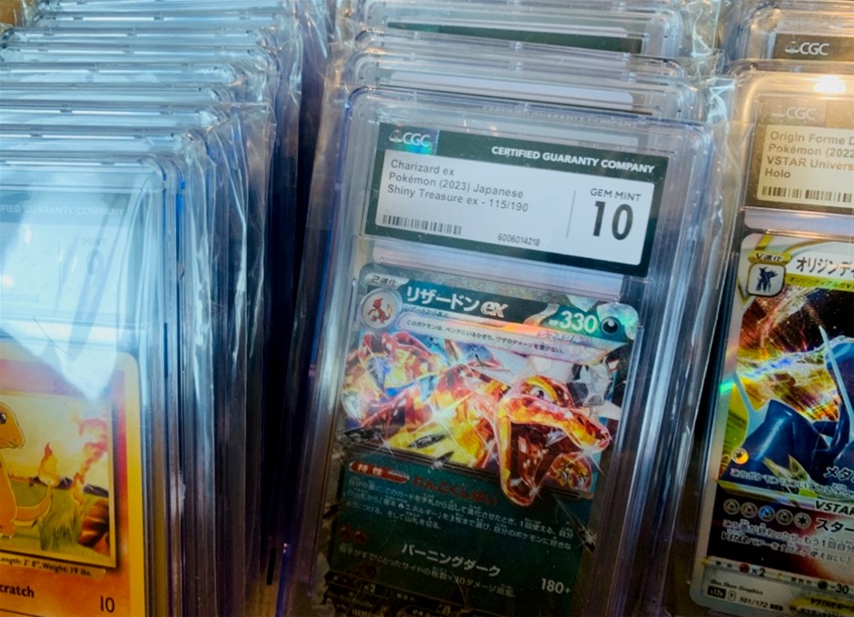 Lot of around 2000 Pokémon cards. Auction (0043-8020670) | Grays Australia