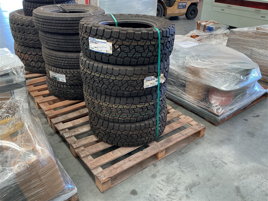 Pallet Containing 4 Tyres Auction (0015-9062035) | Grays Australia