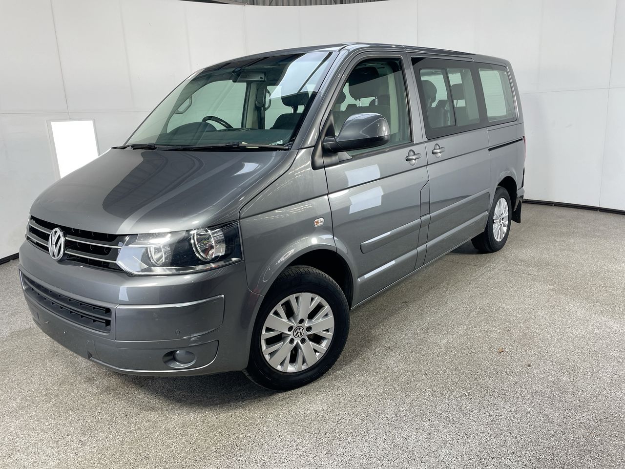 2014 Volkswagen Multivan Comfortline TDi340 T5 Auto 7 Seats People ...