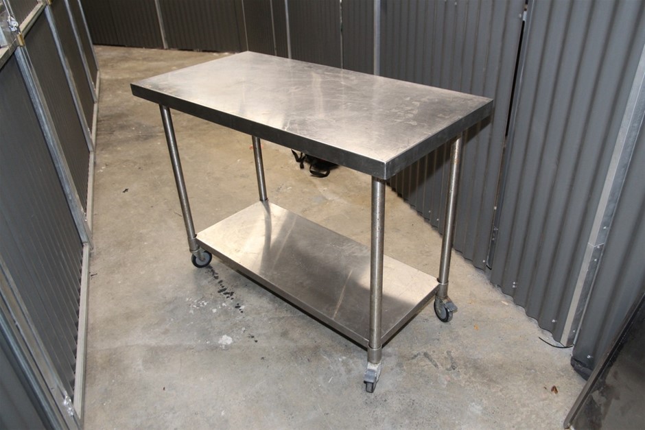 Commercial Mobile Preparation Bench Auction (0027-5060506) | Grays ...