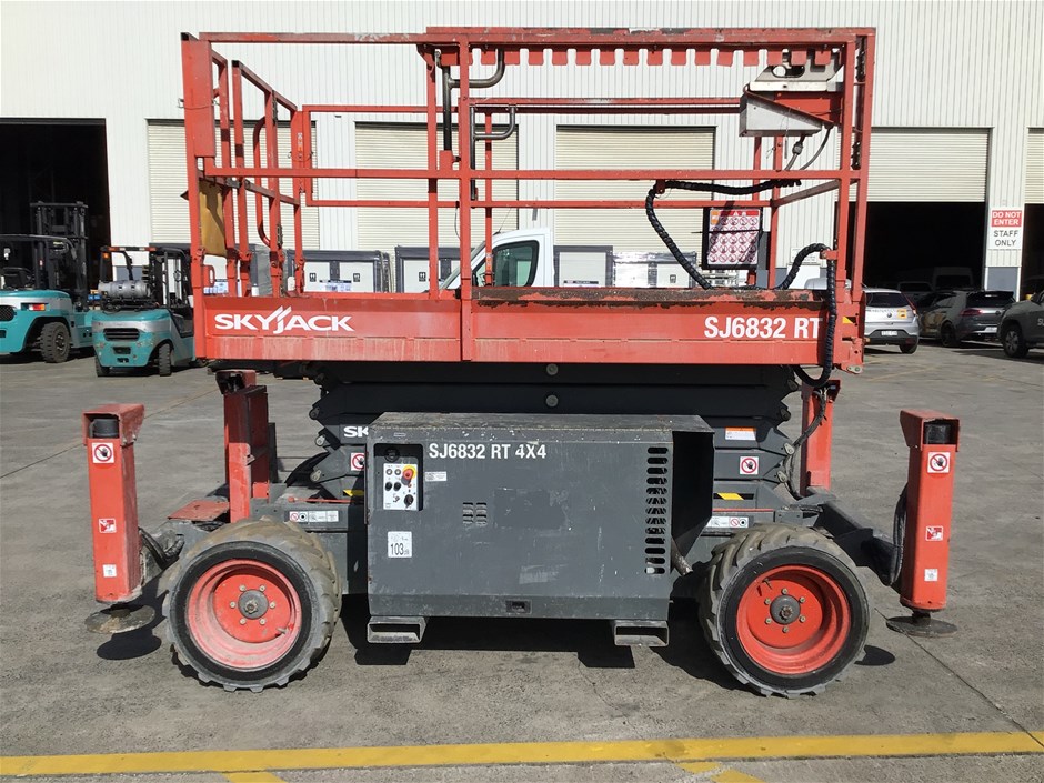 2017 Skyjack SJ6832RT Scissor Lift Auction (0023-5060836) | Grays Australia