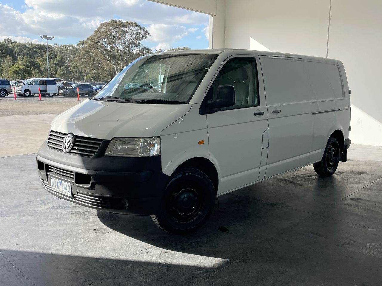 Volkswagen Transporter (SWB) T5 Turbo Diesel Automatic Van Auction ...